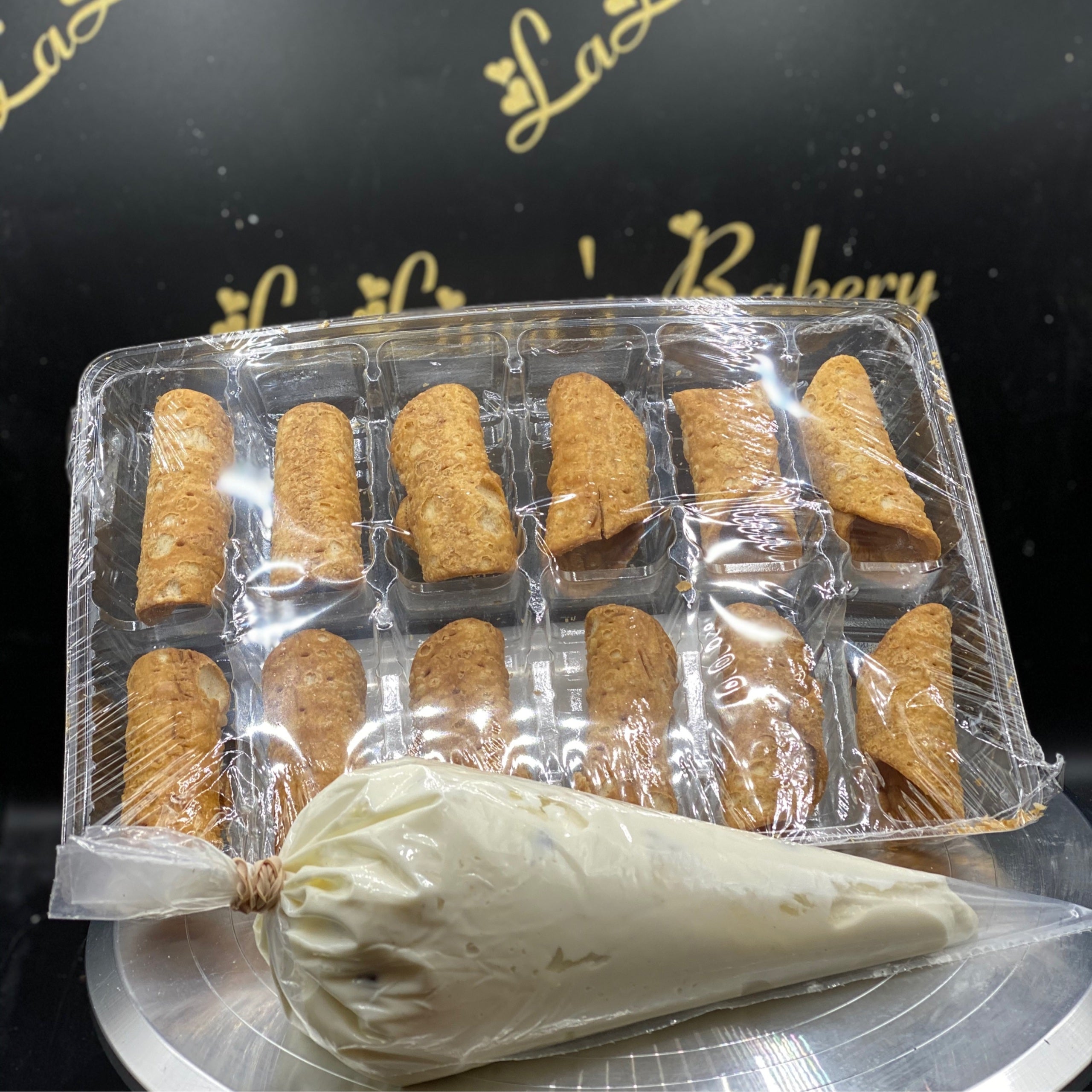 1 pound cream 12 mini plain cannoli shells | Bakery and Deli